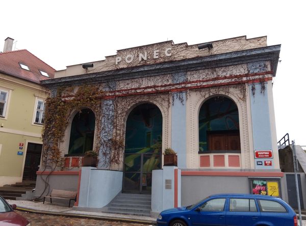 Divadlo Ponec (Praha, Žižkov) • Firmy.cz