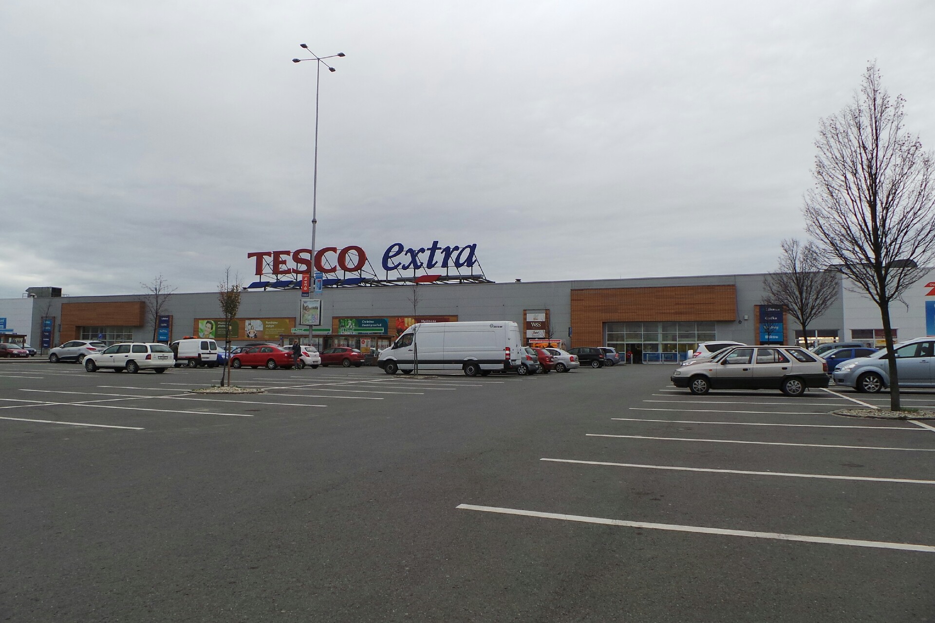 Tesco Extra (Ostrava, Hrabová), IČO 45308314, adresa a telefon • Firmy.cz