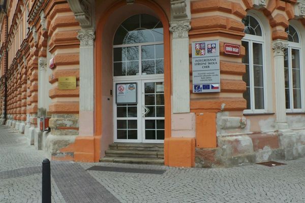 Integrovaná střední škola Cheb (Cheb) • Firmy.cz