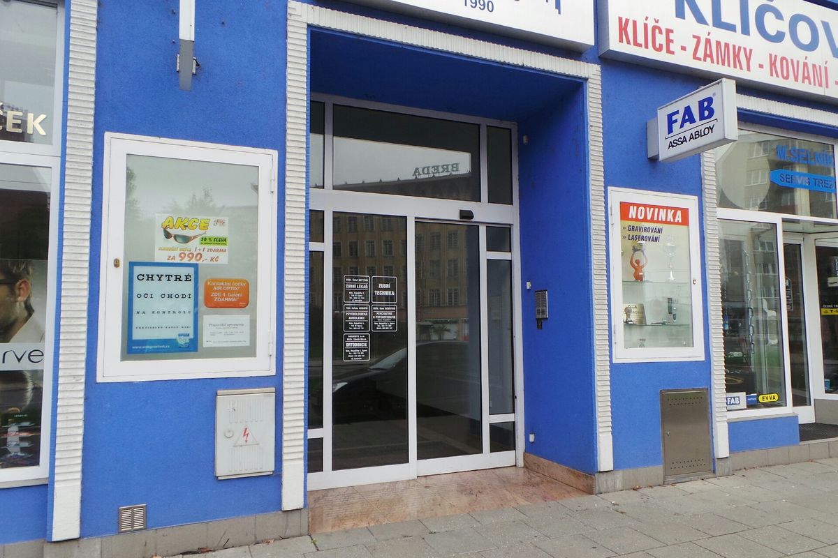 MUDr. Zdeněk Micek - BellaDENTE s.r.o. (Opava, Předměstí) • Firmy.cz
