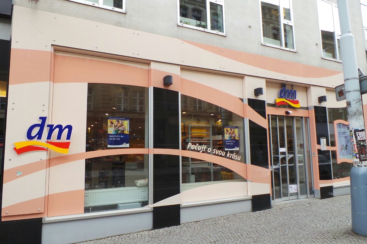 dm drogerie markt s.r.o. (Praha, Smíchov), IČO 47239581, adresa • Firmy.cz