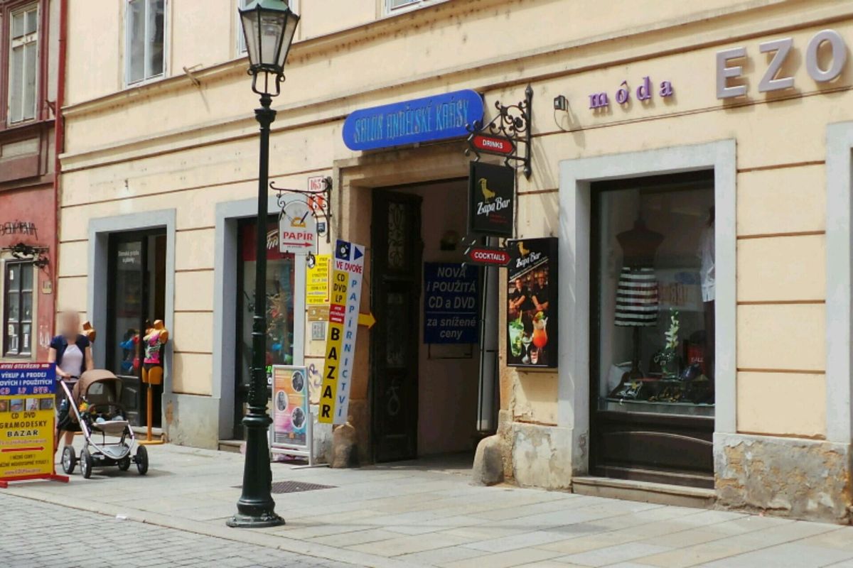 ZAPA BAR PLZEŇ (Plzeň, Vnitřní Město) • Firmy.cz