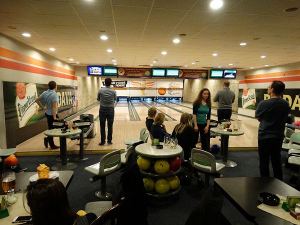 Bowling RADAVA (Praha, Holešovice) • Firmy.cz