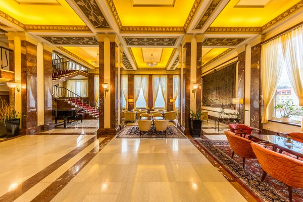 Armstrong bar (Praha, Dejvice) • Firmy.cz