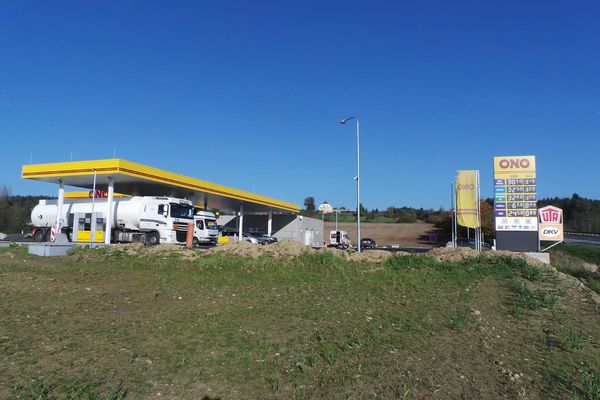 Tank ONO (Přešťovice, Kbelnice) • Firmy.cz