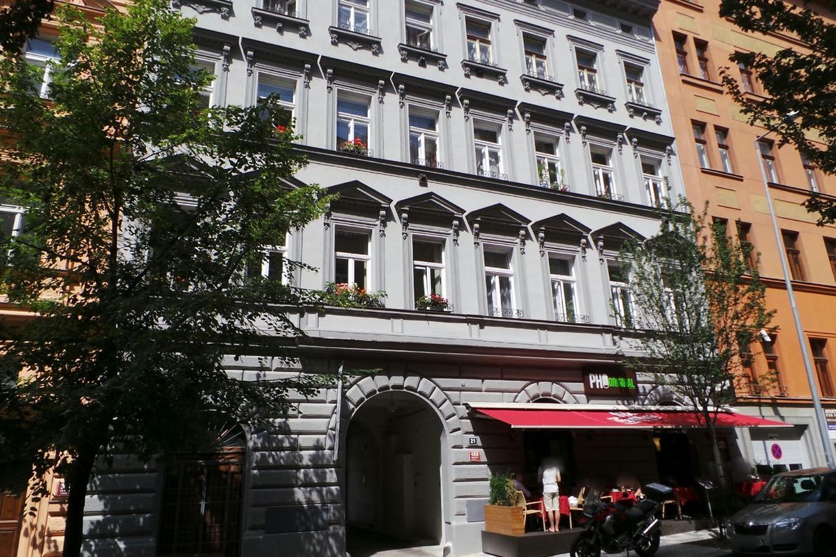 Divadlo D21 (Praha, Vinohrady) • Firmy.cz