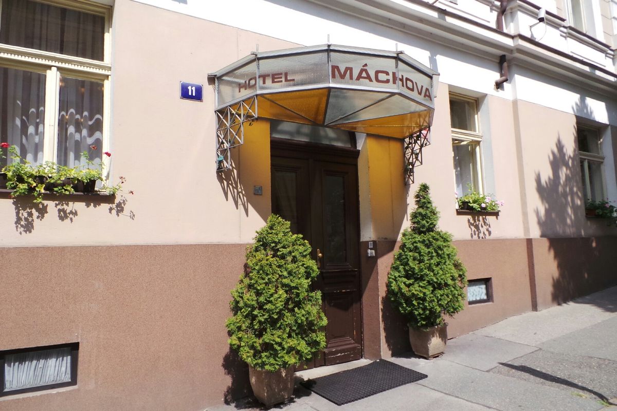 Hotel Máchova (Praha, Vinohrady) • Firmy.cz