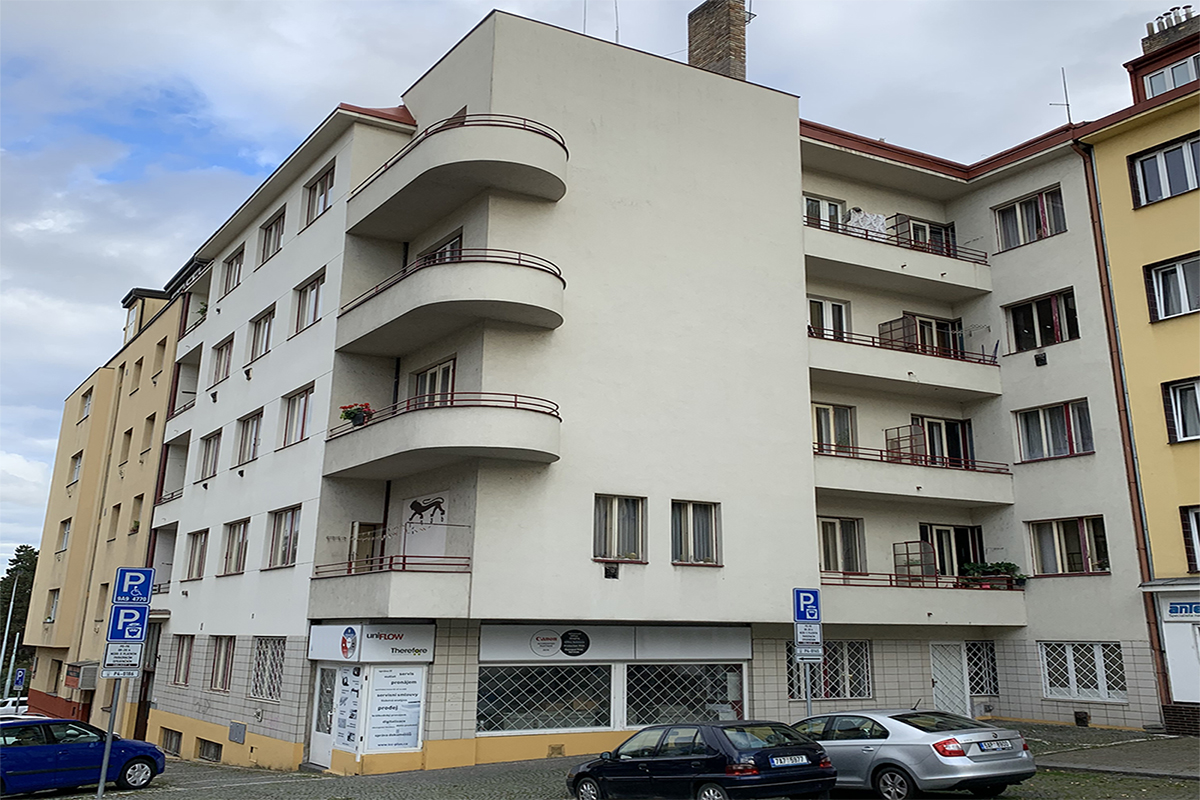 Pobočky AVB Group, s.r.o. Královéhradecký kraj • Firmy.cz