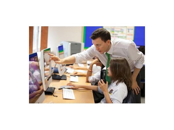 English International School Prague, s.r.o. (Praha, Libuš) • Firmy.cz