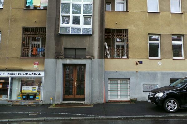 Barvy-Laky-Oleje (Praha, Dejvice), IČO 67809677, adresa a telefon ...