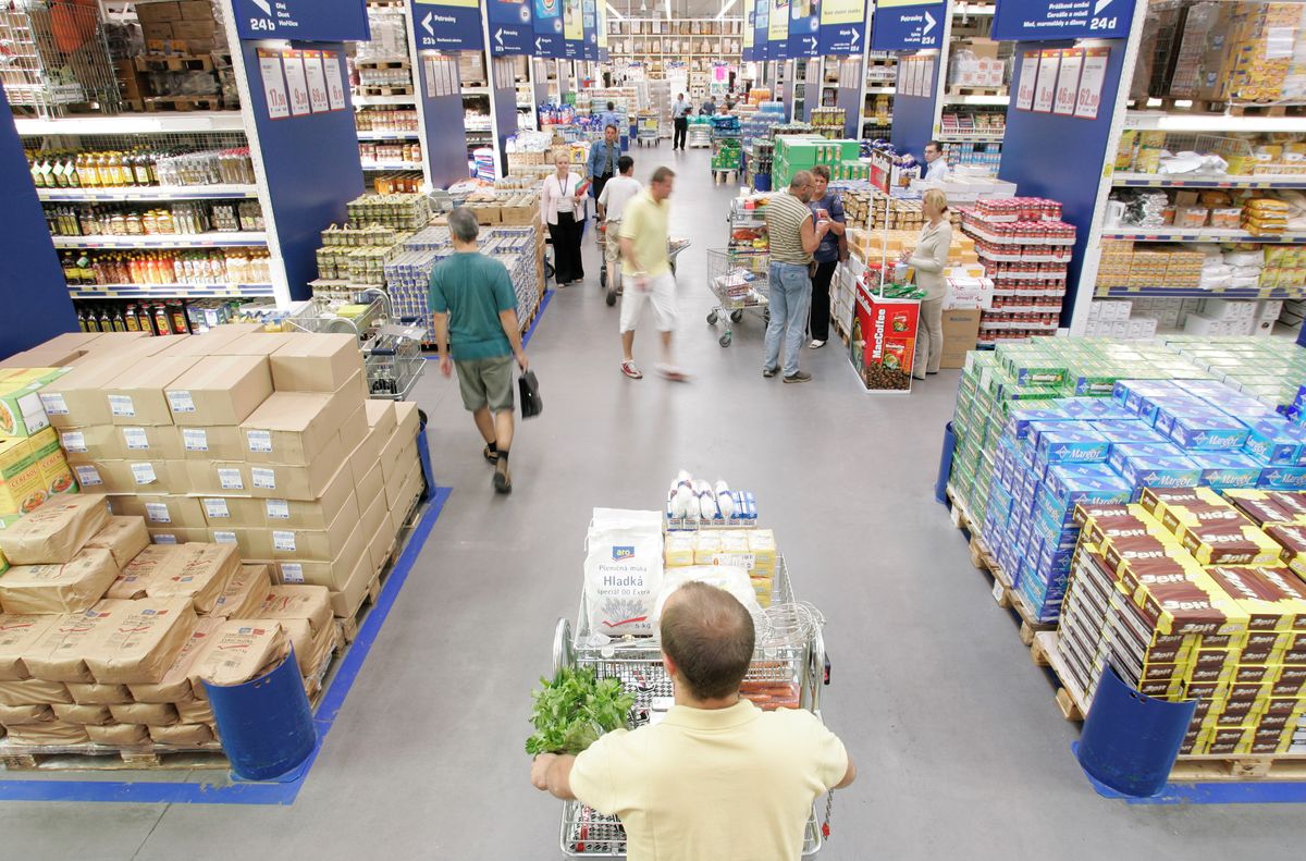 MAKRO Cash & Carry (Zlín, Malenovice), IČO 26450691, adresa a telefon ...