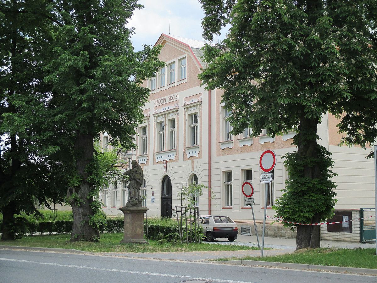 ZŠ Luštěnice (Luštěnice) • Firmy.cz