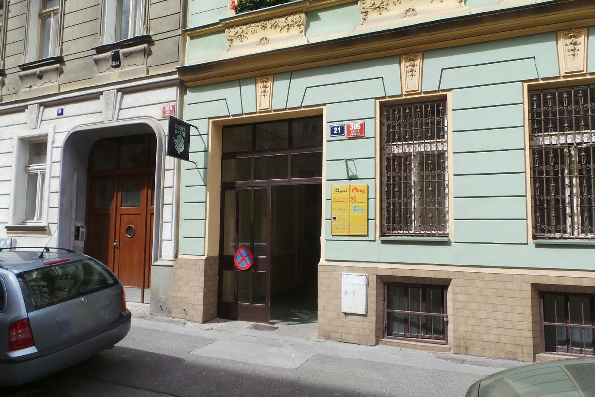 Černý rytíř (Praha, Karlín), IČO 19729782, adresa a telefon • Firmy.cz