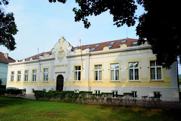 Riverside School Prague - Primary School (Praha, Sedlec) • Firmy.cz