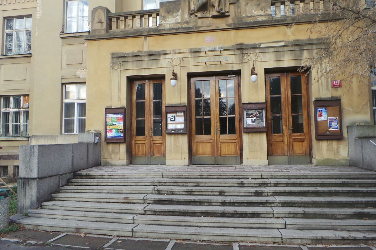 Divadlo Za plotem (Praha, Bohnice) • Firmy.cz