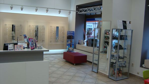 Axis Optik, s.r.o. (Sokolov) • Firmy.cz