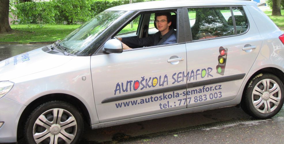 Autoškola Semafor - řidičský průkaz skupina B od 19 900 Kč Praha ...