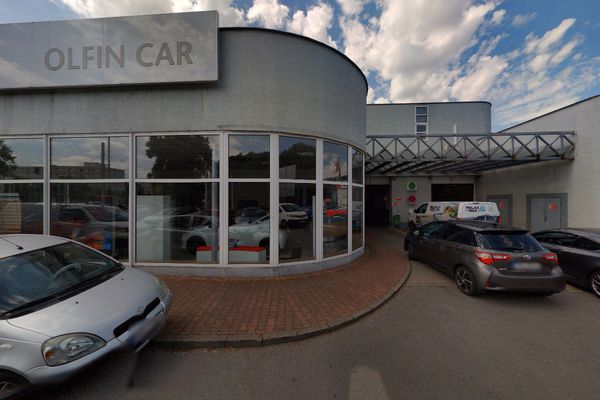 OLFIN Car s.r.o. - KGM (Hradec Králové) • Firmy.cz