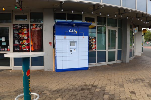 GLS Parcel Box (Pardubice, Polabiny) • Firmy.cz