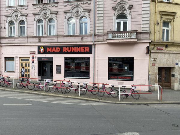 Mad Runner (Praha, Nusle) • Firmy.cz