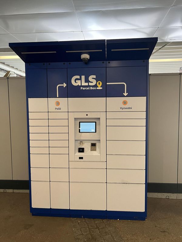 GLS Parcel Box (Praha, Černý Most) • Firmy.cz