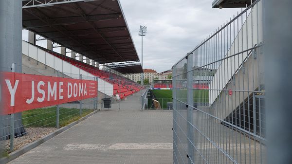 Stadion Arnošta Košťála (CFIG Arena) (Pardubice, Zelené Předměstí ...
