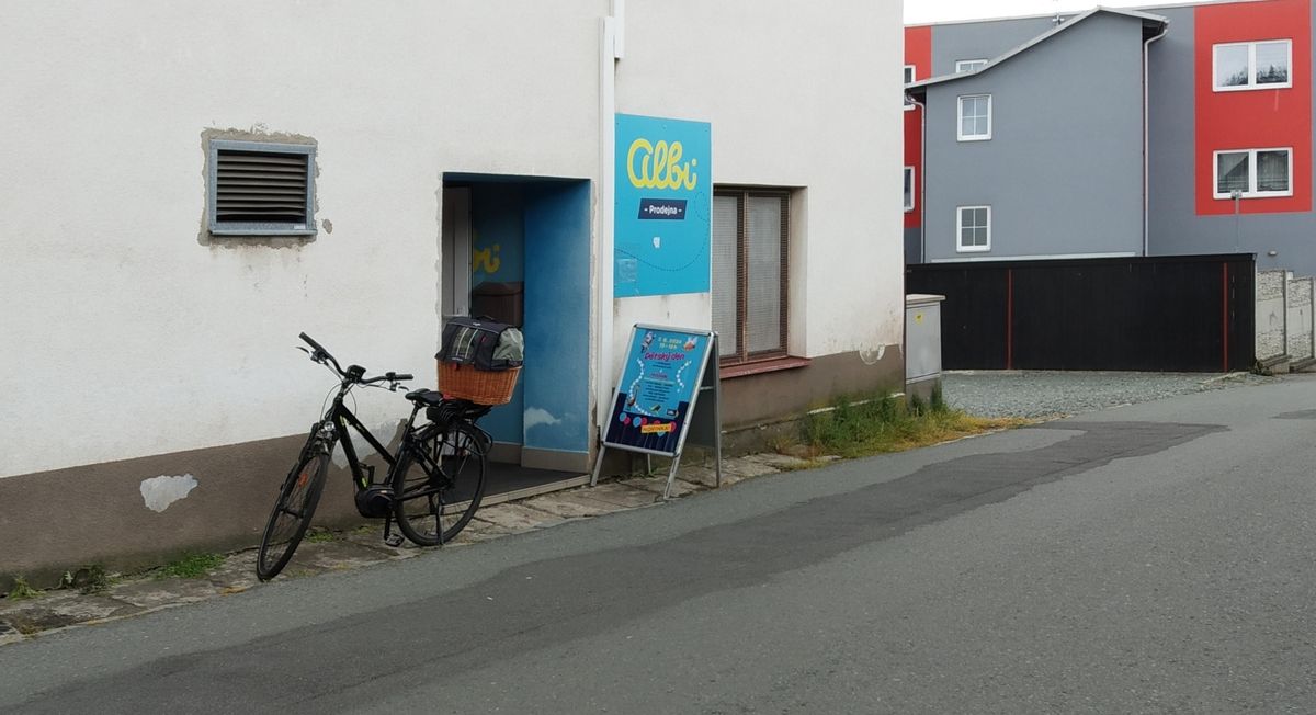 Albi (Červený Kostelec), IČO 49708368, adresa a telefon • Firmy.cz