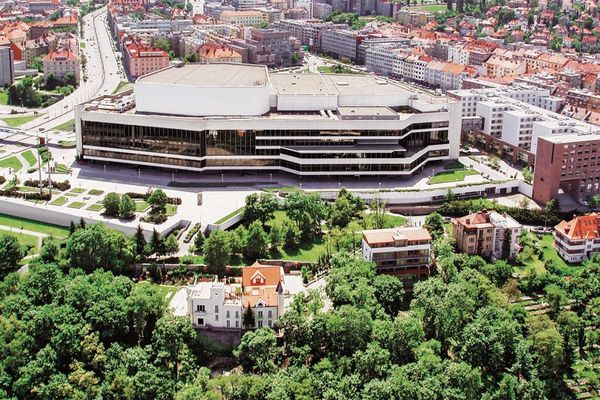 NEWTON University - vysoká škola managementu (Praha, Nusle) • Firmy.cz