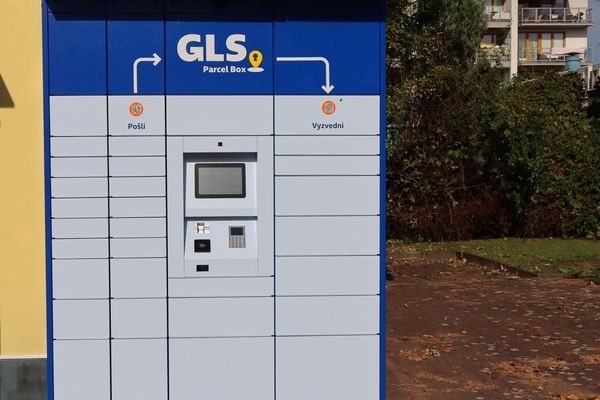 GLS Parcel Box (Pardubice, Trnová) • Firmy.cz