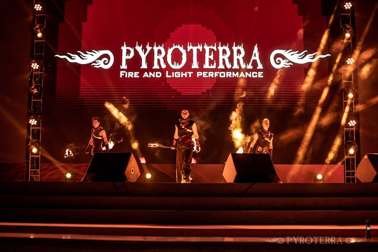 Pyroterra Fireshow od 25 000 Kč Praha, Suchdol Pyroterra Show • Firmy.cz