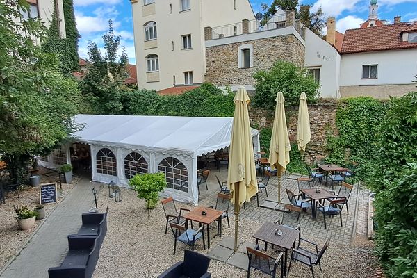 Koza Roza Restaurant (Beroun-Město) + Denní menu • Firmy.cz