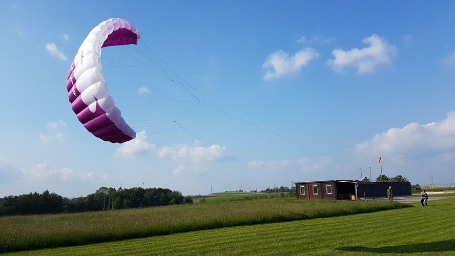 1denní landkiting kurz za 2 490 Kč Boží Dar Snowkiting kurzy - kite ...