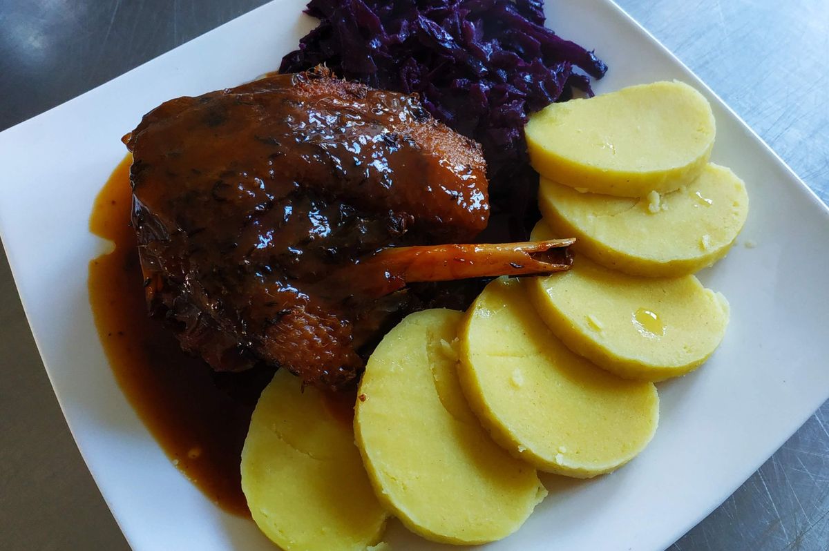 Aero Bistro Hosín (Hosín) • Firmy.cz