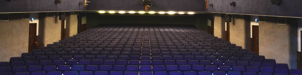 DIVADLO BROADWAY (Praha, Staré Město) • Firmy.cz