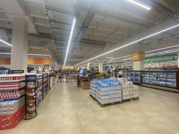 Globus Hypermarket (Praha, Štěrboholy), IČO 63473291, adresa a telefon • Firmy.cz