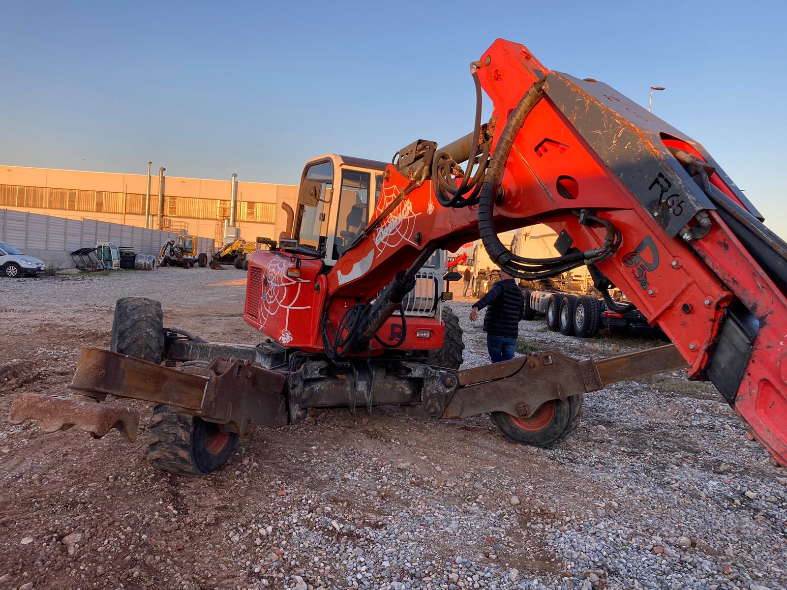 Zemní práce kráčivým rypadlem Euromach R65 za 1 700 Kč Brniště BAGRYKULHANEK.CZ • Firmy.cz