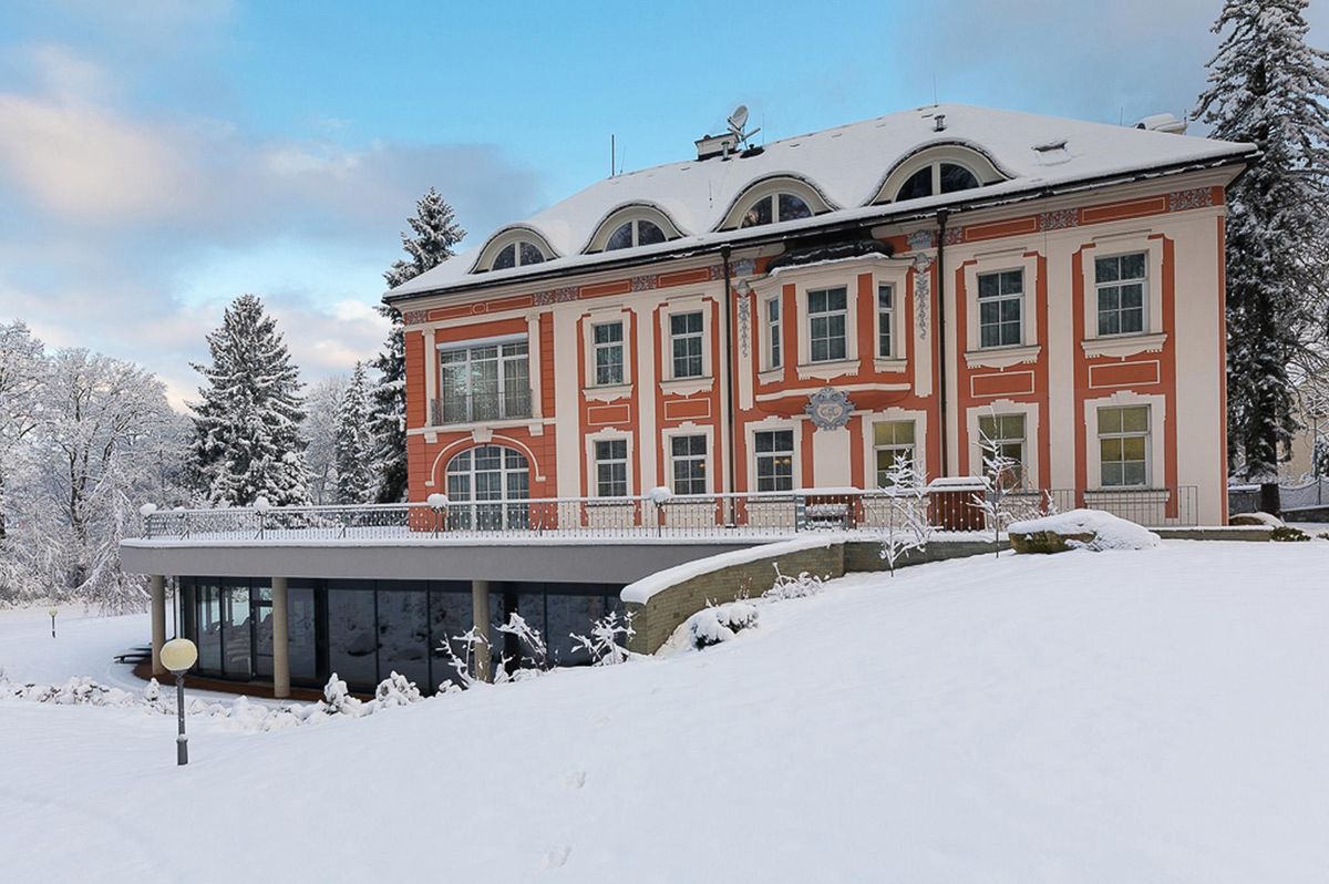 Wellness & spa hotel Villa Regenhart (Jeseník) • Firmy.cz