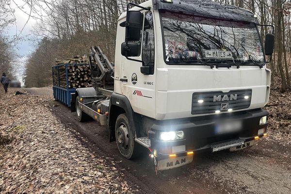 Martin Tesař - kontejnerová doprava (Sběř) • Firmy.cz