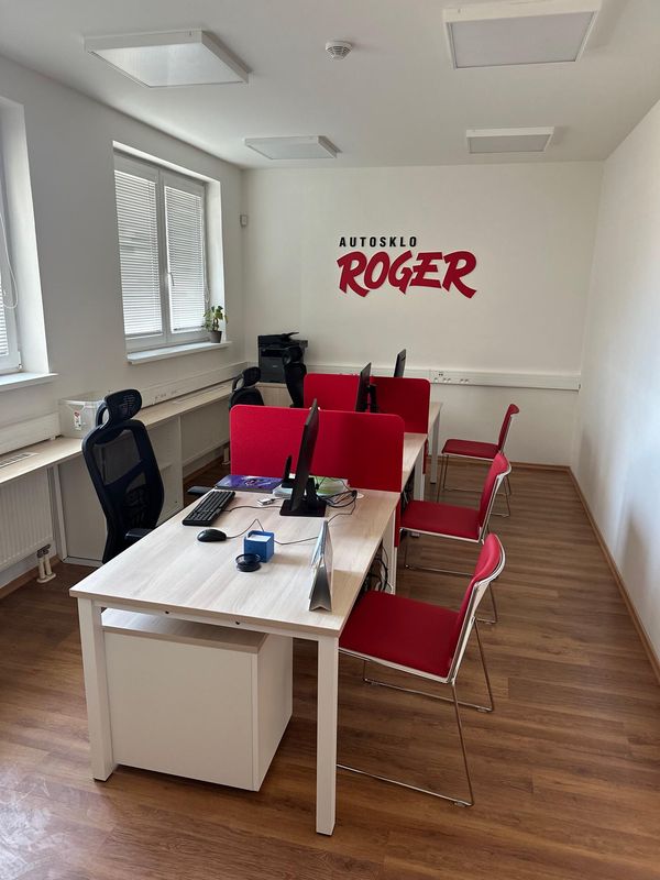AUTOSKLO ROGER, s.r.o. (Brno, Horní Heršpice) • Firmy.cz