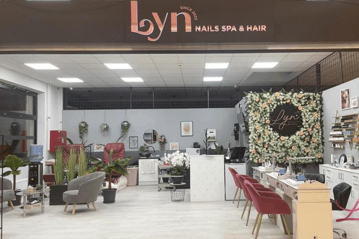 Lyn NAILS SPA & HAIR (Hradec Králové, Nový Hradec Králové) • Firmy.cz
