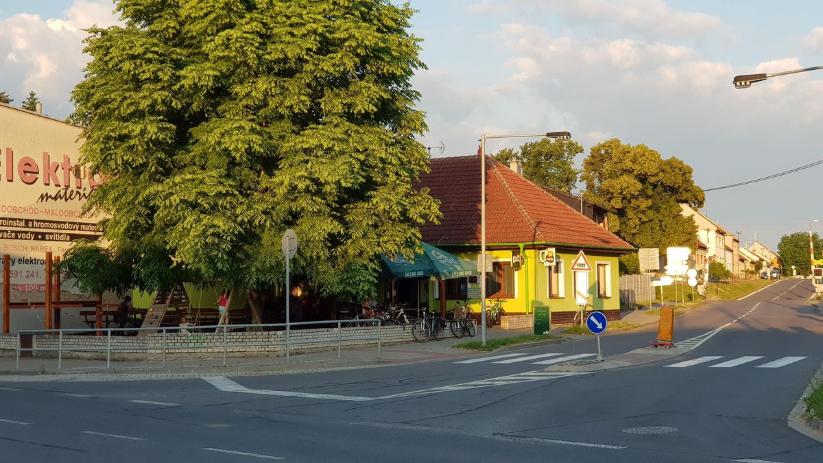 Hospoda u Helikara (Uherský Ostroh, Ostrožské Předměstí) • Firmy.cz