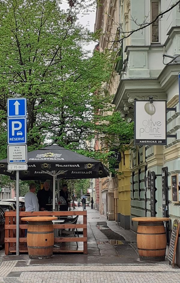 Restaurace Olive point (Praha, Vinohrady) • Firmy.cz