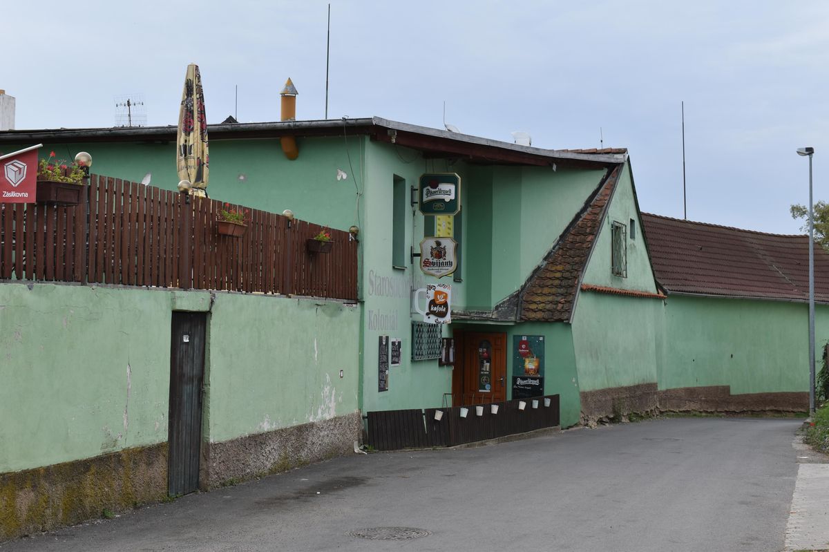 Starosuchdolská restaurace (Praha, Suchdol) • Firmy.cz