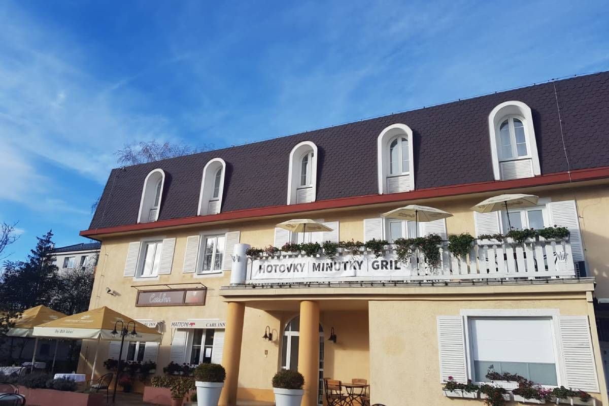 Restaurace Carl-Inn (Praha, Suchdol) • Firmy.cz