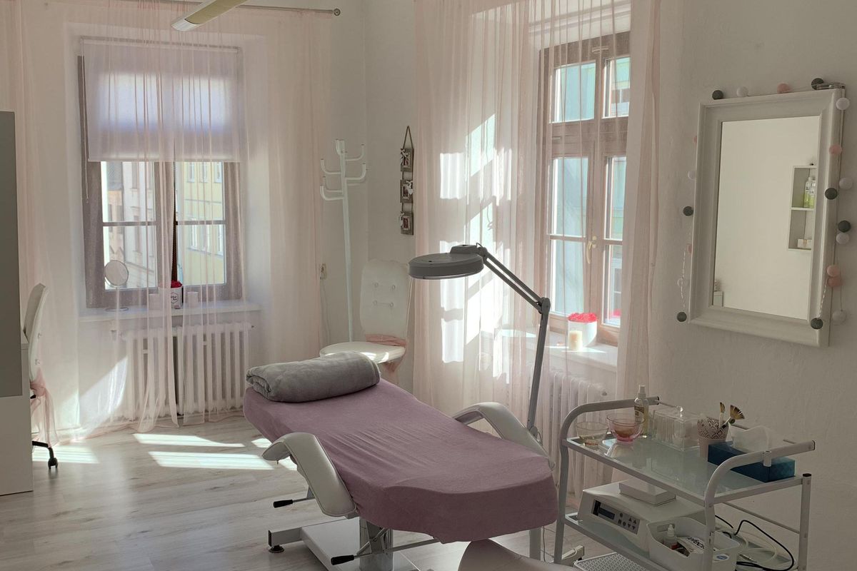 Ester Cosmetics (Jihlava) • Firmy.cz