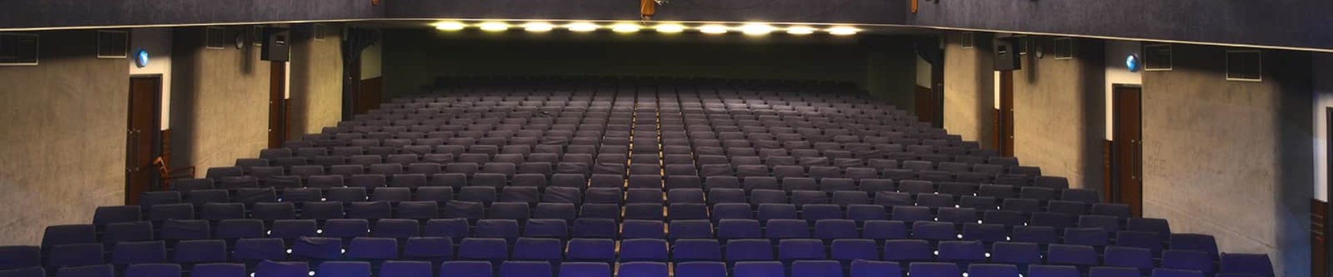 DIVADLO BROADWAY (Praha, Staré Město) • Firmy.cz