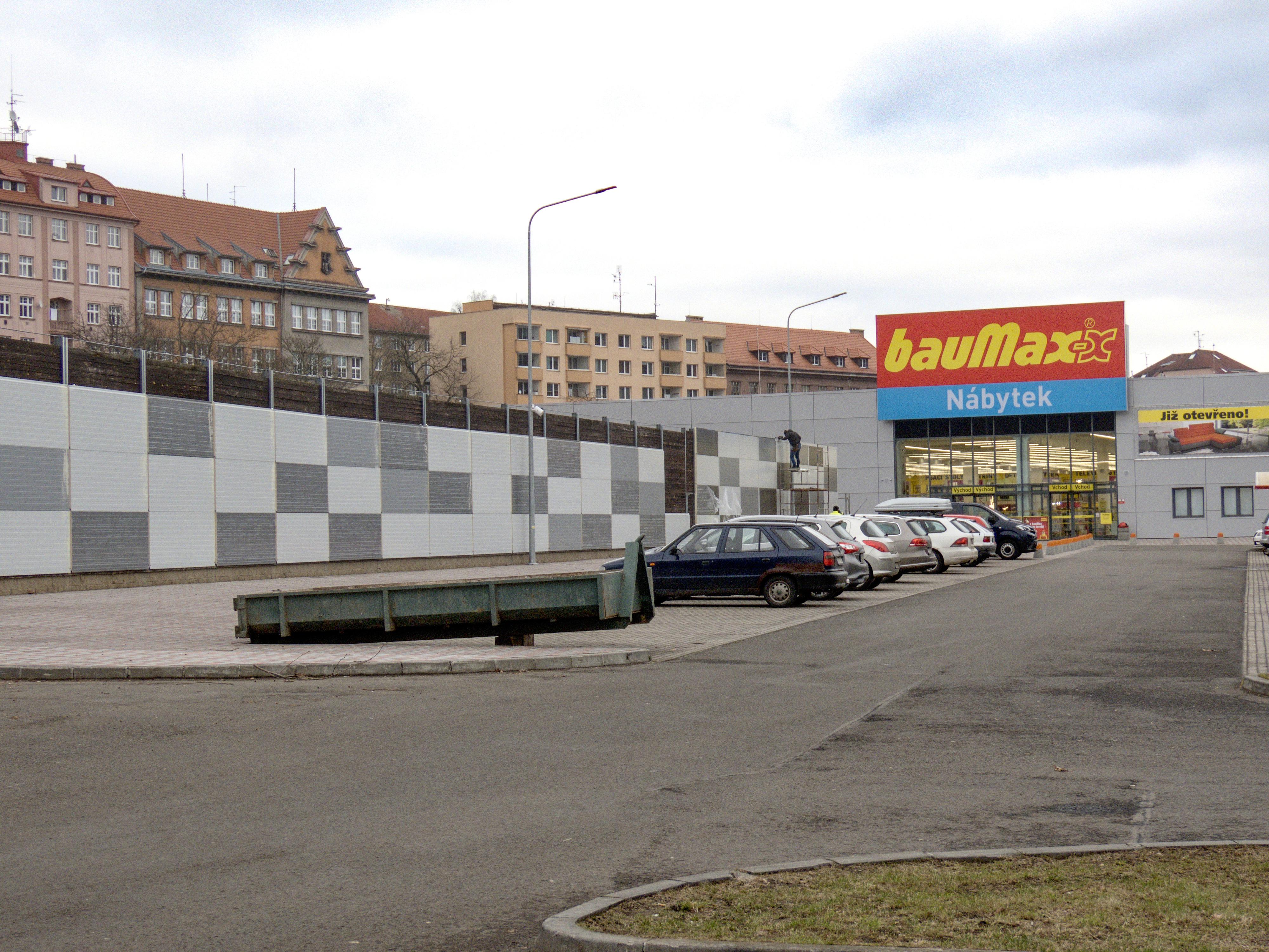 bauMax nábytek (Karlovy Vary, Rybáře), IČO 04335813, adresa a telefon ...