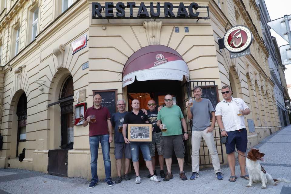 Restaurace Na Křižovatce (Praha, Nové Město) • Firmy.cz