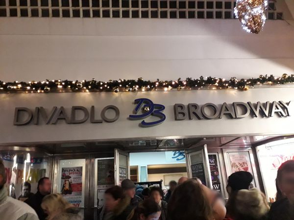 DIVADLO BROADWAY, a.s. (Praha, Staré Město) • Firmy.cz
