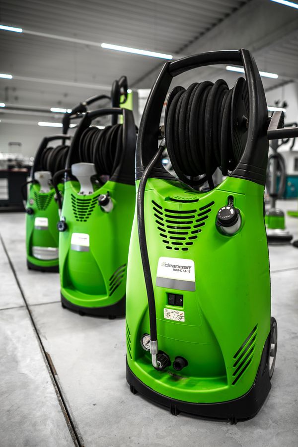 První hanácká BOW, spol. s r.o. (Olomouc, Hodolany), IČO 47670631 ...